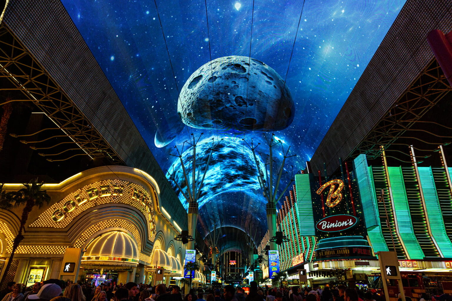 Watch Downtown Las Vegas Zipline Ride! | Fremont Street