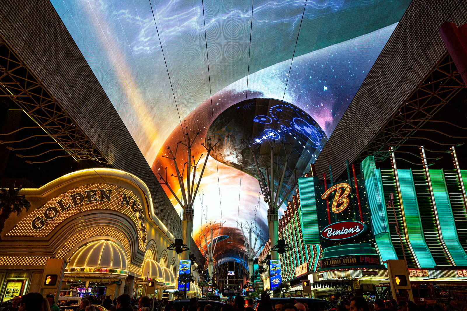 Watch Downtown Las Vegas Zipline Ride! | Fremont Street